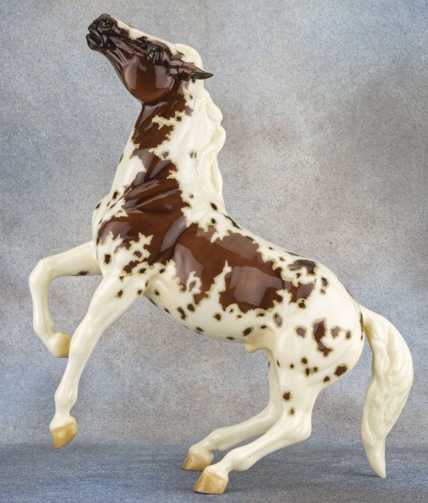 Mustang: Bay Brindle Reverse Overo | BreyerHorseRef