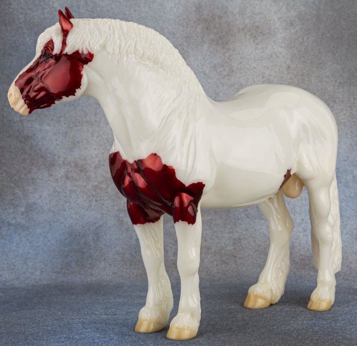 Rhenish Draft: Glossy Metallic Red Pinto | BreyerHorseRef