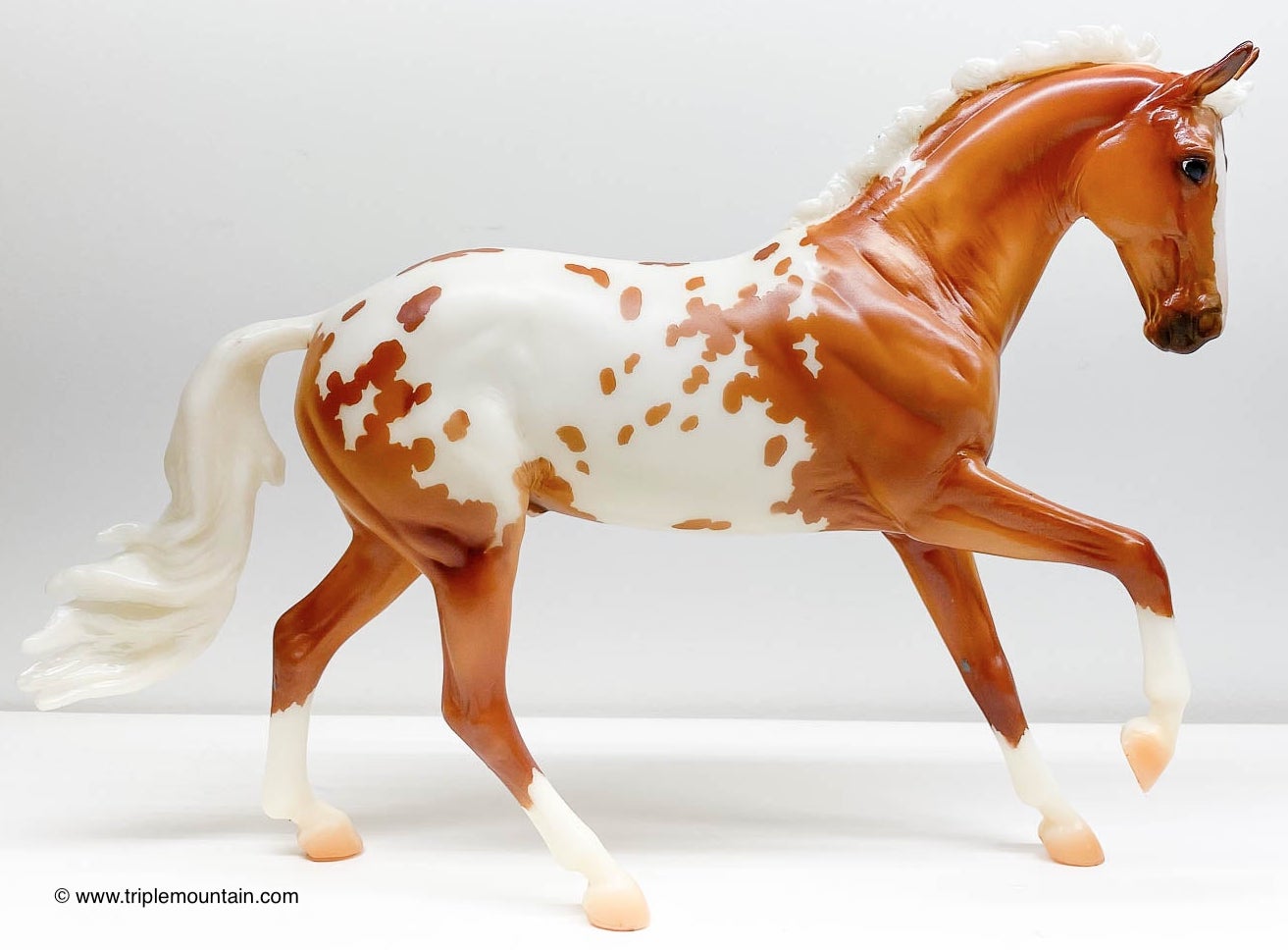 Lionel | BreyerHorseRef