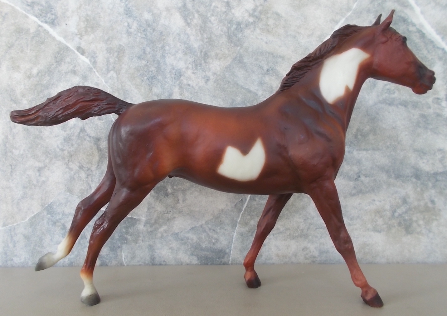 Liver Chestnut Paint | BreyerHorseRef