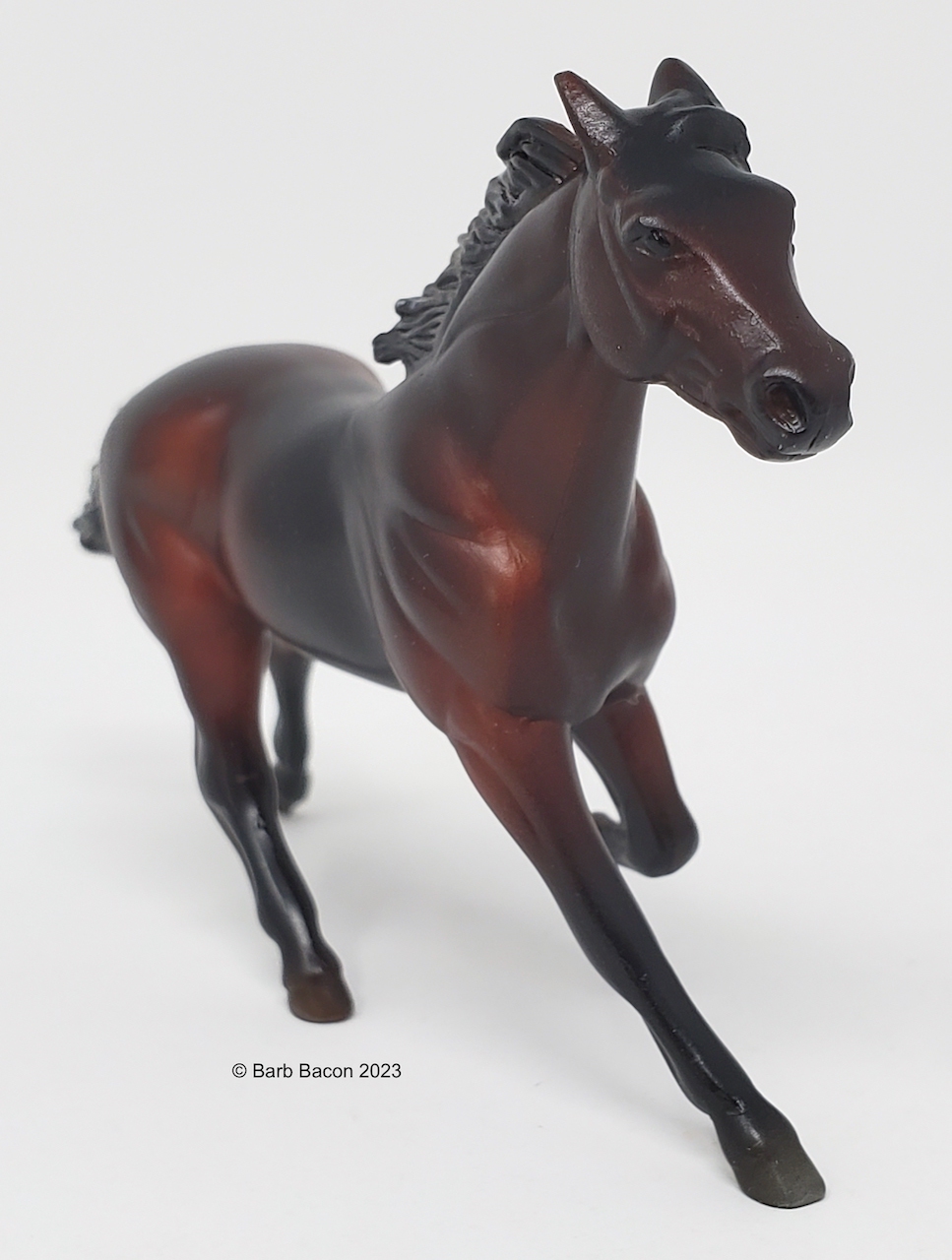 SM Standardbred: Dark Chestnut/Bay - Parade of Breeds II | BreyerHorseRef