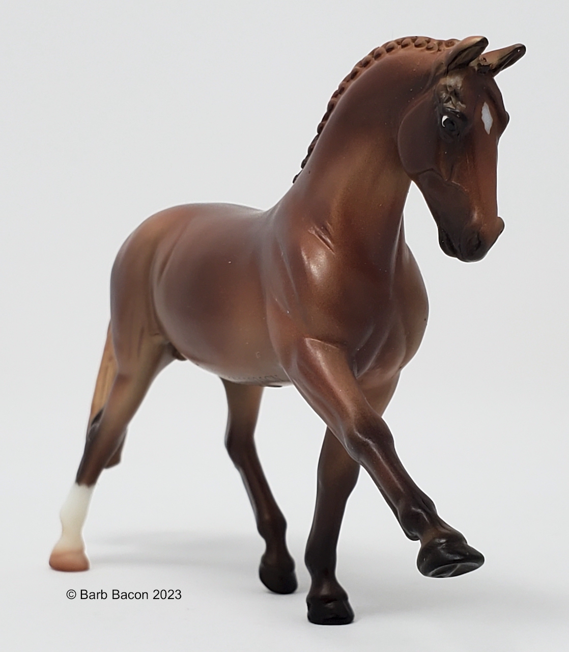 SM Hanoverian: Chestnut - Parade of Breeds VII | BreyerHorseRef