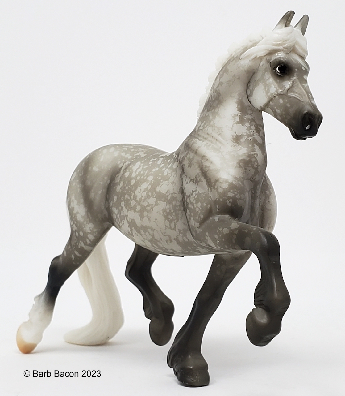 Stablemates Gift Collection - Dapple Grey Cob | BreyerHorseRef