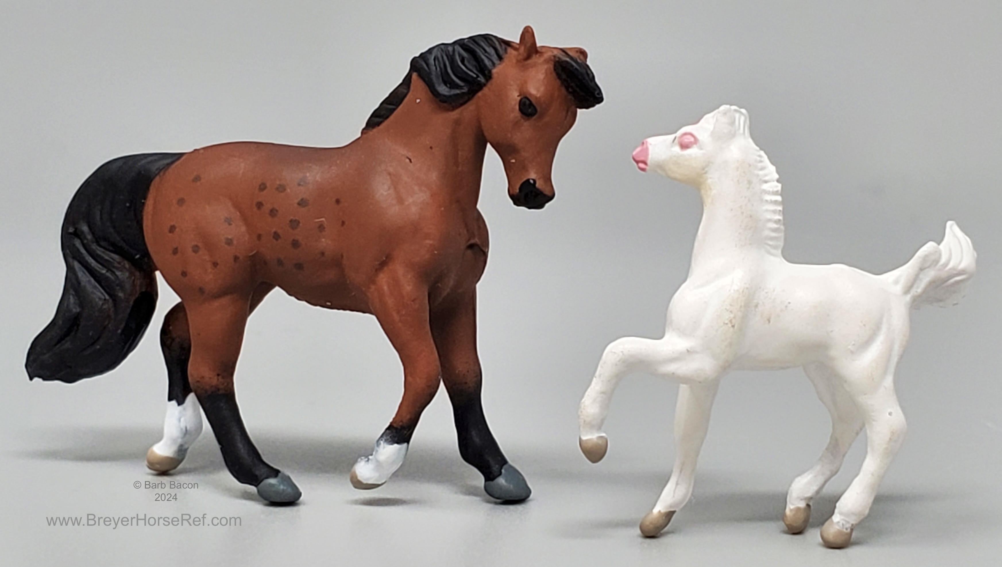 Winners Choice: Mare & Foal Mustang & Pretty Pasture Sets | BreyerHorseRef