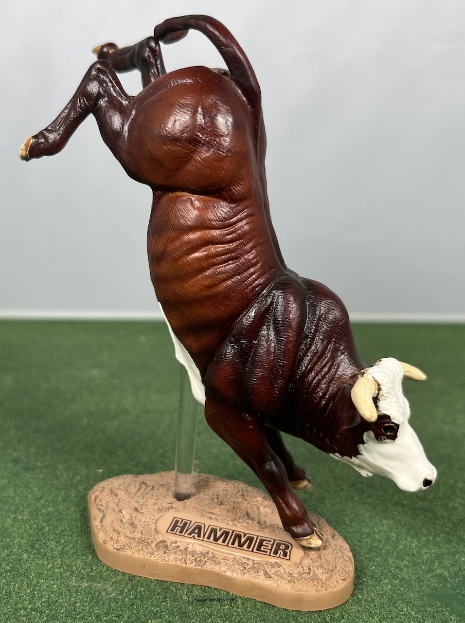 SM Bull: Hammer - PBR CollectiBulls | BreyerHorseRef