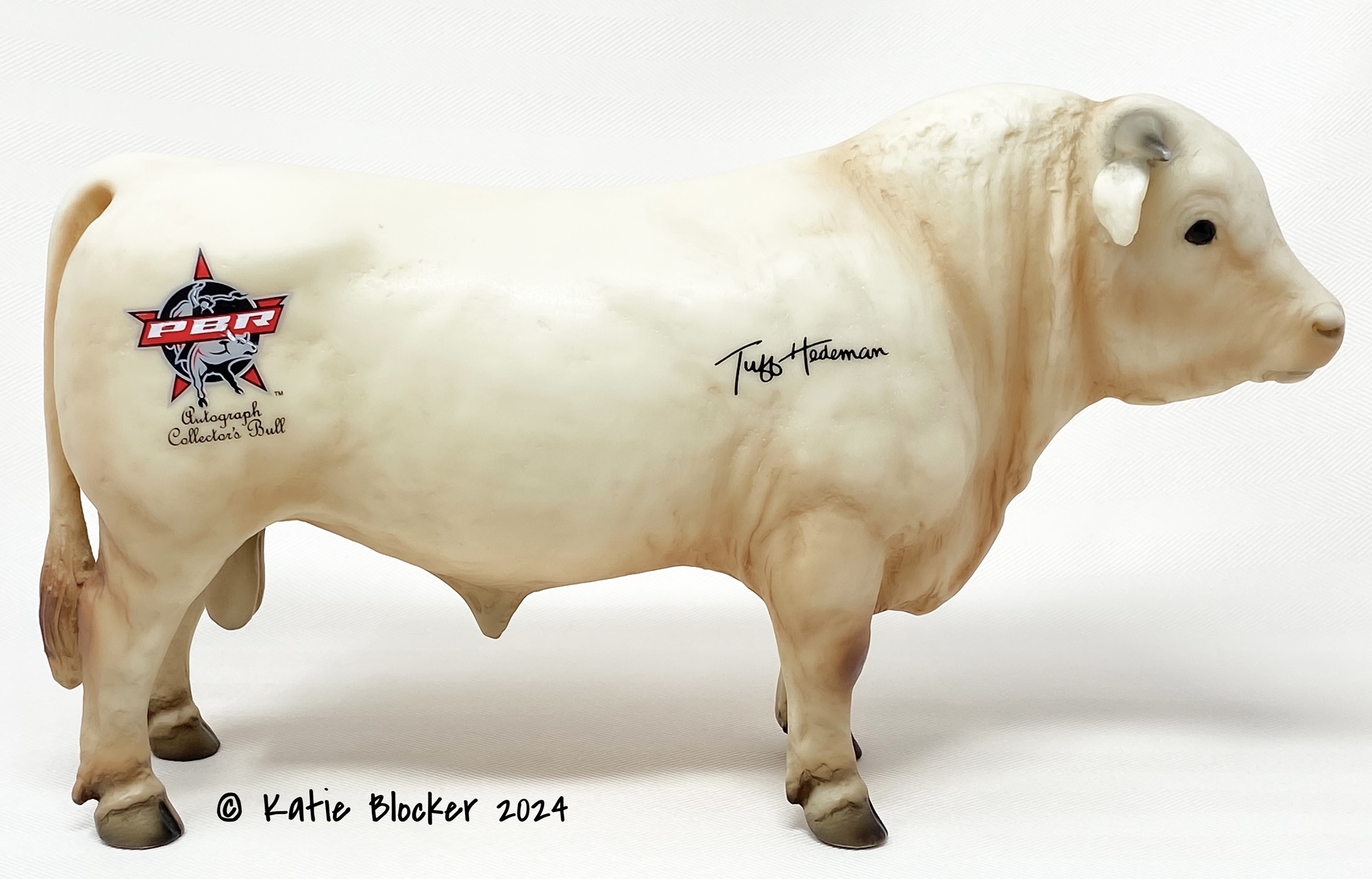 PBR Autograph Collector's Bull | BreyerHorseRef